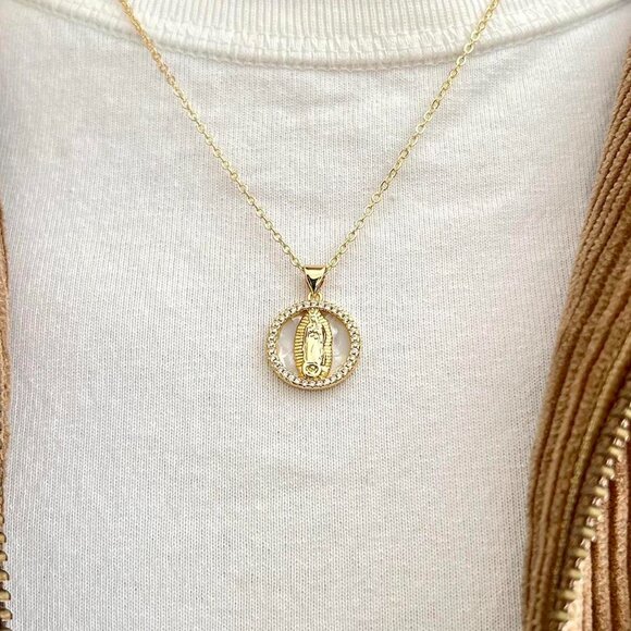 Accessories | Vintage Style Virgin Mary Gold Chain Stone Necklace ...